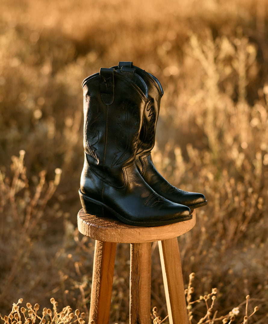 Urco Shoes